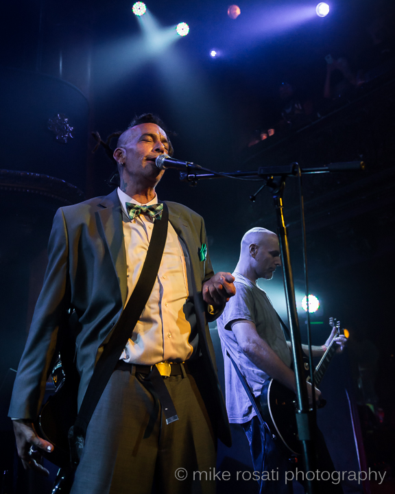 Chuck Mosley reunites with Faith No More for a special night at Great ...