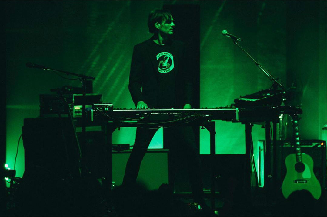 The Raconteurs show all at the Santa Barbara Bowl why we need them ...