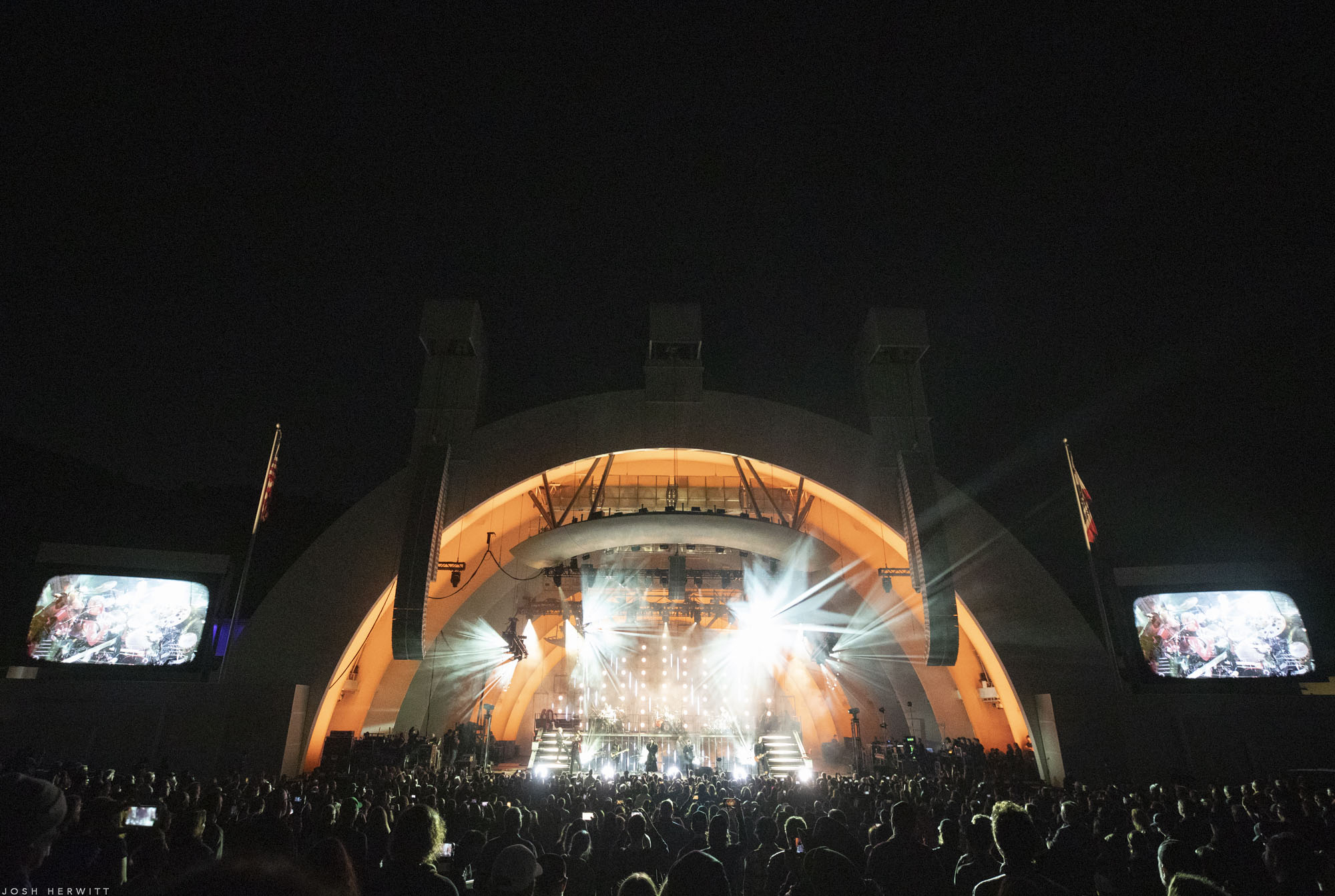 Maynard James Keenan rings in 60th birthday on ‘Sessanta’ tour as ...